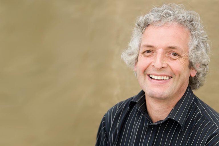 Martin Rauch - Den Lehmbau die Stadt aneignen lassen - architektur ...